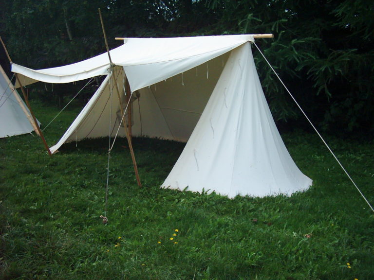 Saxon Tent - sidetarps - History Tent